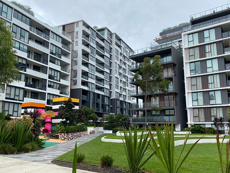 Ramsgate Park -13 storey three towers and townhouses construction ...